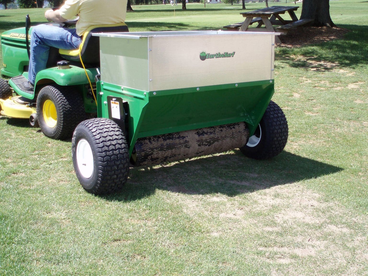 Commercial Drop Spreaders | Toughest Drop Spreaders Around