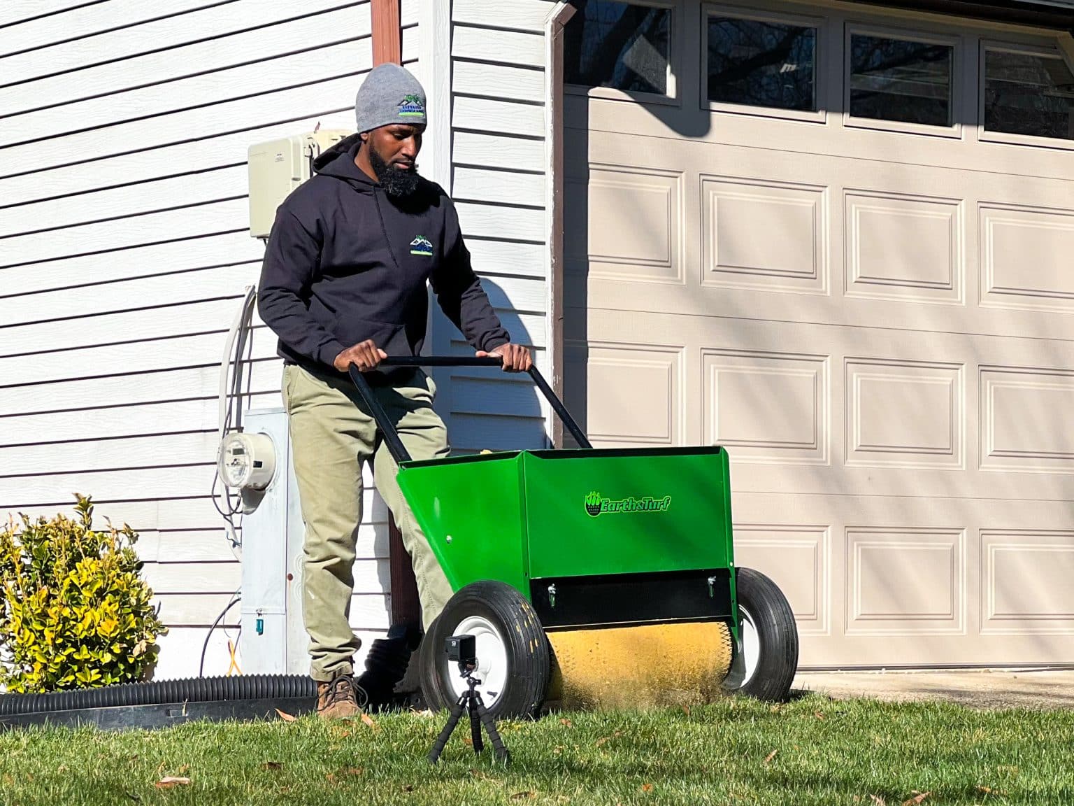 Commercial Drop Spreaders | Toughest Drop Spreaders Around