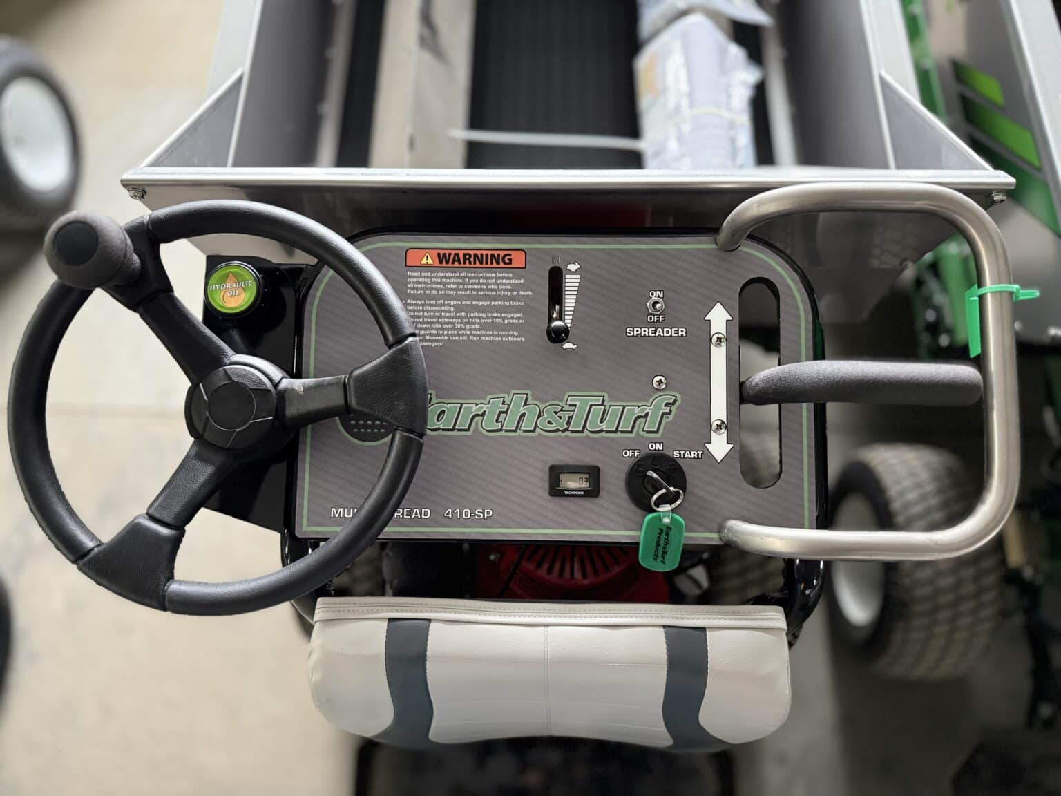 410SP Topdresser - Earth & Turf